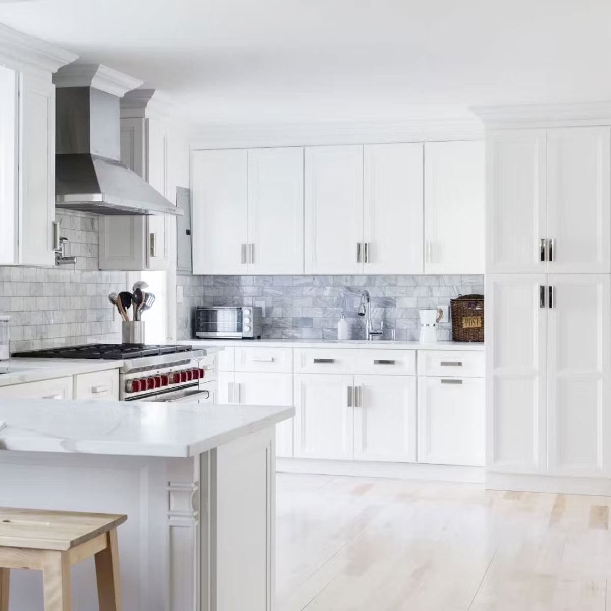 Fabuwood Allure Onyx Frost - Sleek & Stylish Kitchen Cabinets ...